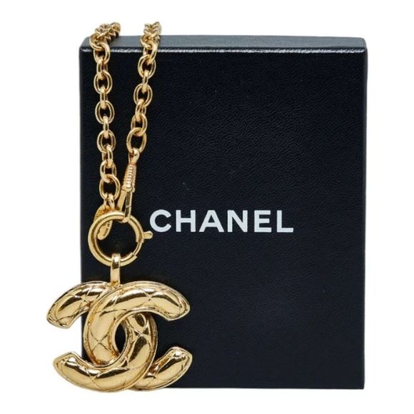 CHANEL | Jewelry | Chanelcc Diamond Quilted Logo Pendant Necklace ...